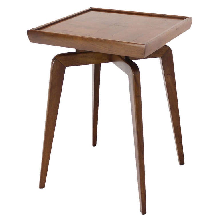 Mid-Century Modern Spider Leg Style Occasional Table at 1stDibs