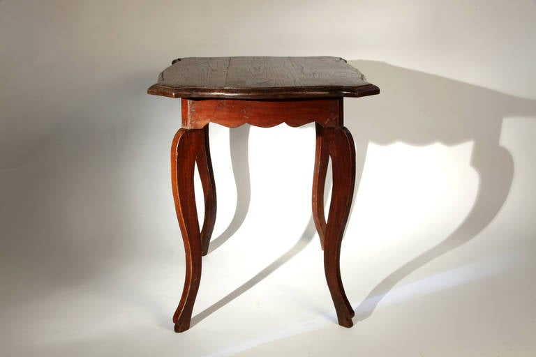 British Colonial Side Table with Curved Legs at 1stDibs