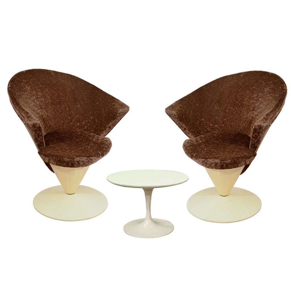 Pair of Mid Century Tulip Style Chairs with Cocktail Table at 1stDibs