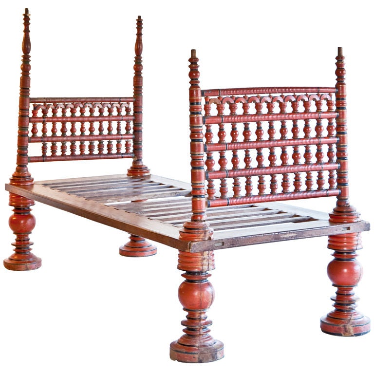 South Indian Painted Daybed with Wood Slats For Sale at 1stDibs