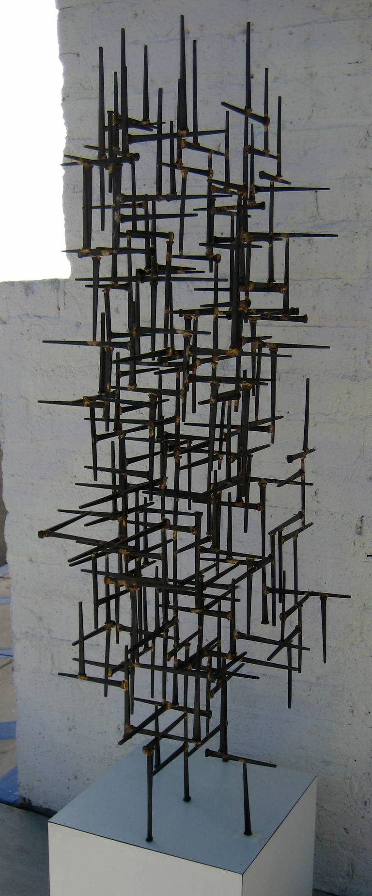 "Event Horizon" An original floor sculpture by American artist Del ...