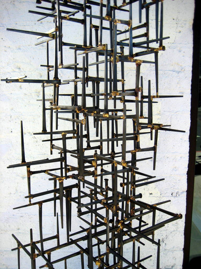 "Event Horizon" An original floor sculpture by American artist Del ...