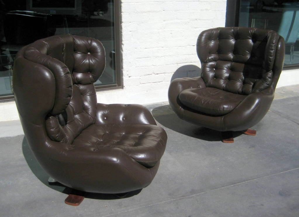 A pair of leather pod chairs manufactured by Swedfurn c. 1960's at ...