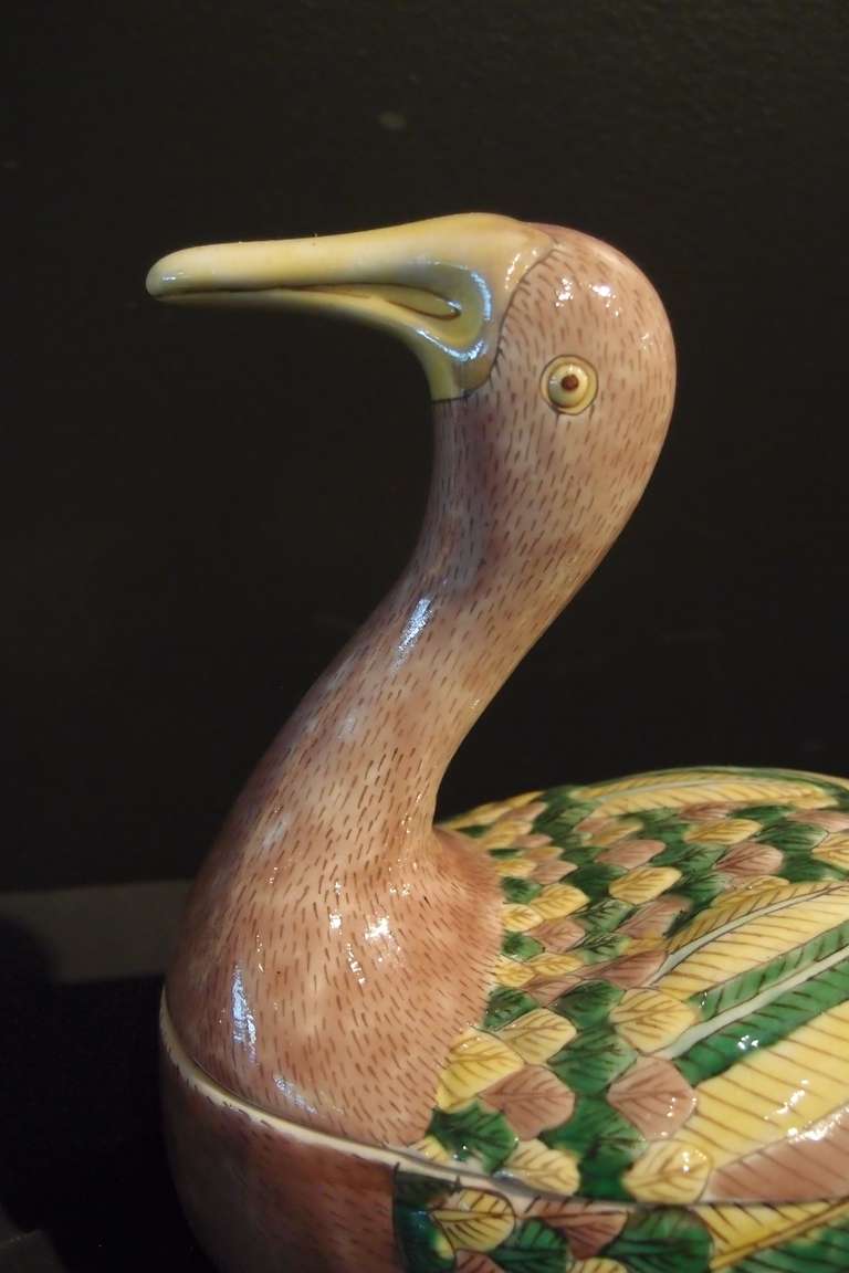 Pair of Chinese Export Porcelain Goose Form Tureens For Sale at 1stDibs