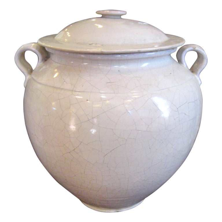 19th Century White French Pot For Sale at 1stDibs