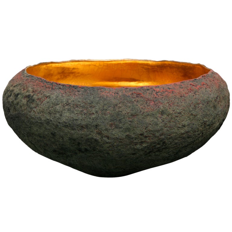 Medium Round Vessel with 22 Carat Gold For Sale at 1stDibs