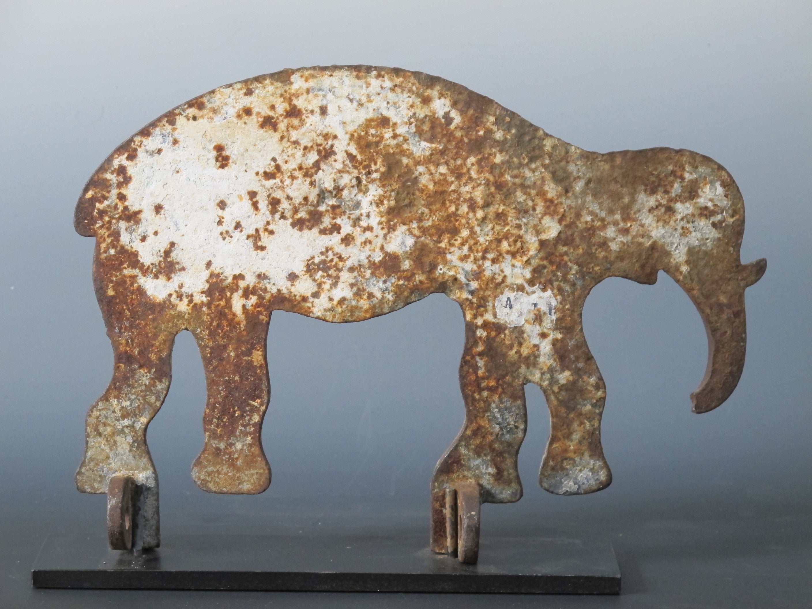 Cast Iron Elephant Arcade Target at 1stDibs