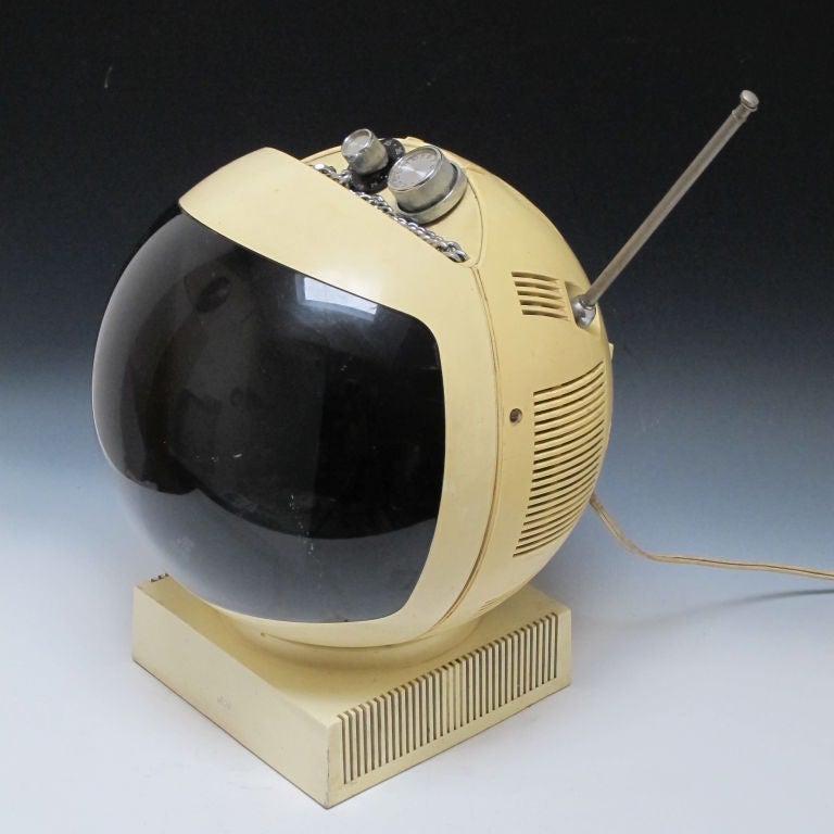 JVC Videosphere Television at 1stDibs | videosphere tv, jvc sphere tv ...
