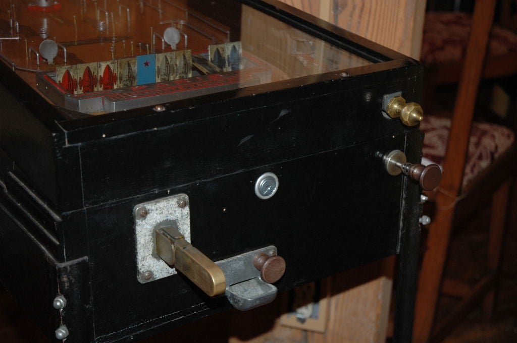 French Flipper Machine at 1stDibs