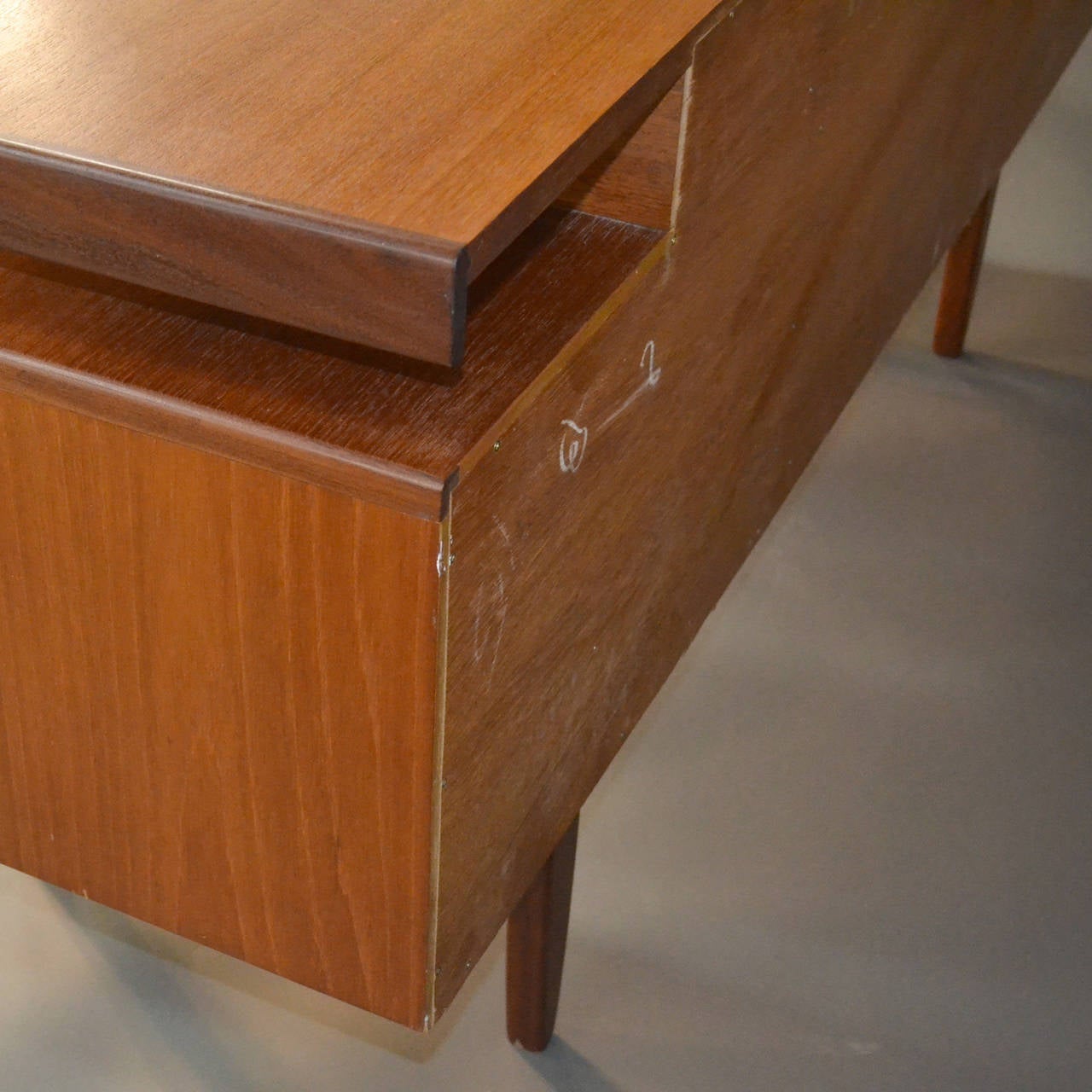 Mid-Century Ib Kofod-Larsen G Plan Floating Desk at 1stDibs | g plan ...