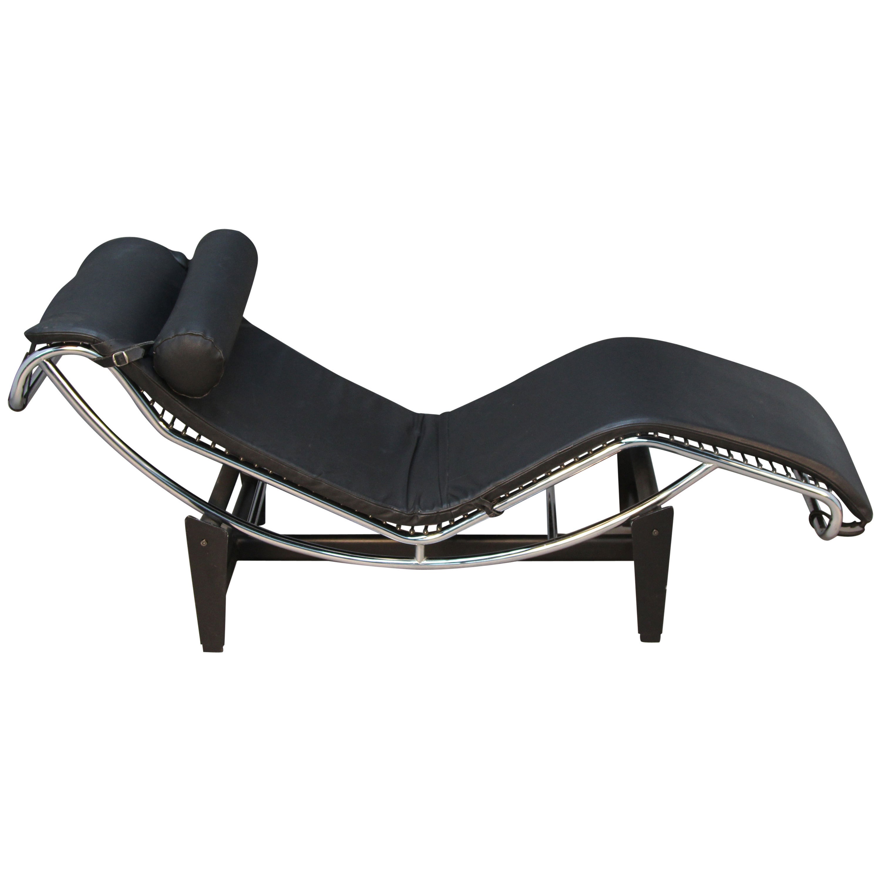 Le Corbusier LC4 Chrome and Leather Lounge Chair at 1stDibs