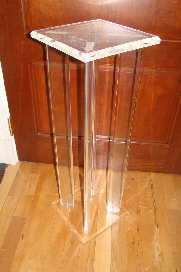 Lucite Mid-Century Pedestal Sculpture Stand Table at 1stDibs