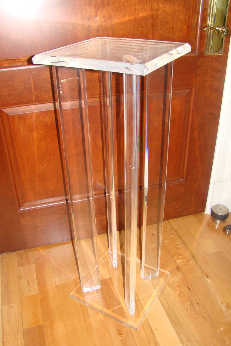 Lucite Mid-Century Pedestal Sculpture Stand Table at 1stDibs