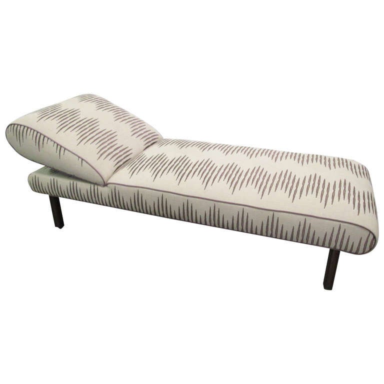 Daybed with Adjustable Headrest at 1stDibs | adjustable daybed