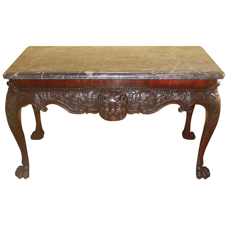 A Fine Irish 18th Century Walnut Side Table. For Sale at 1stDibs