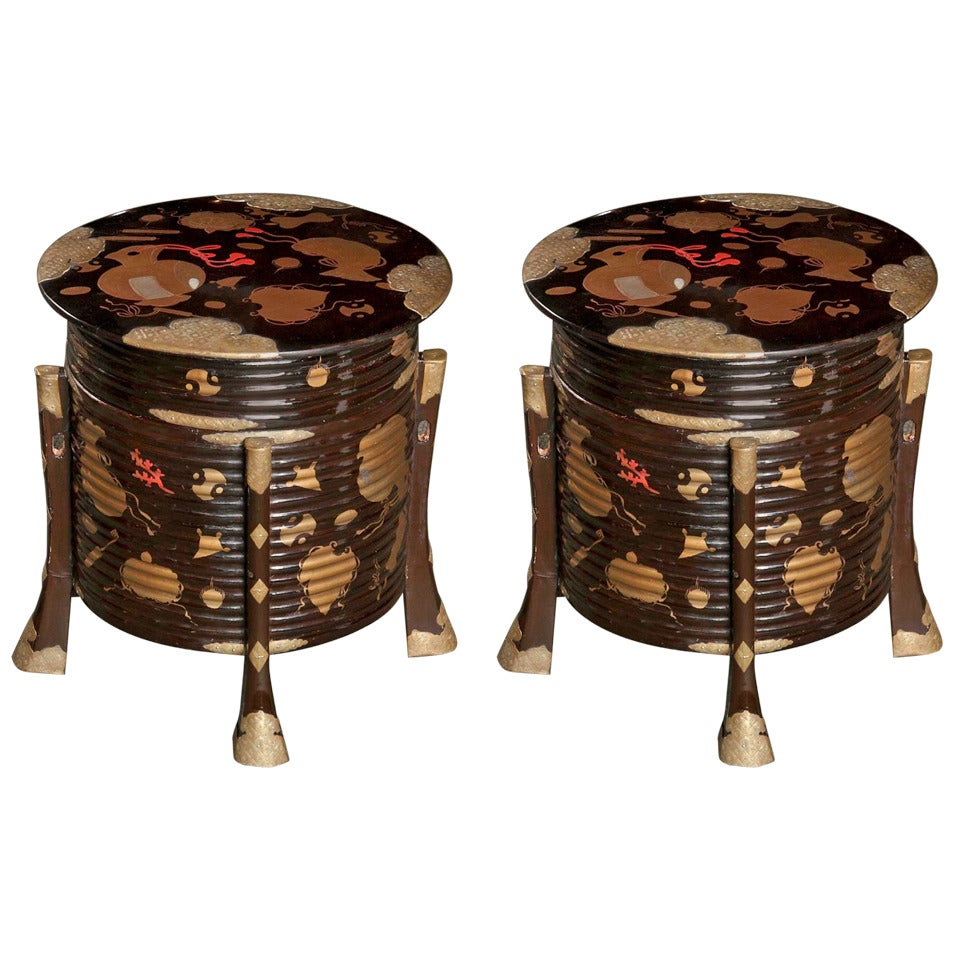 Pair of Japanese Lacquered Containers at 1stDibs