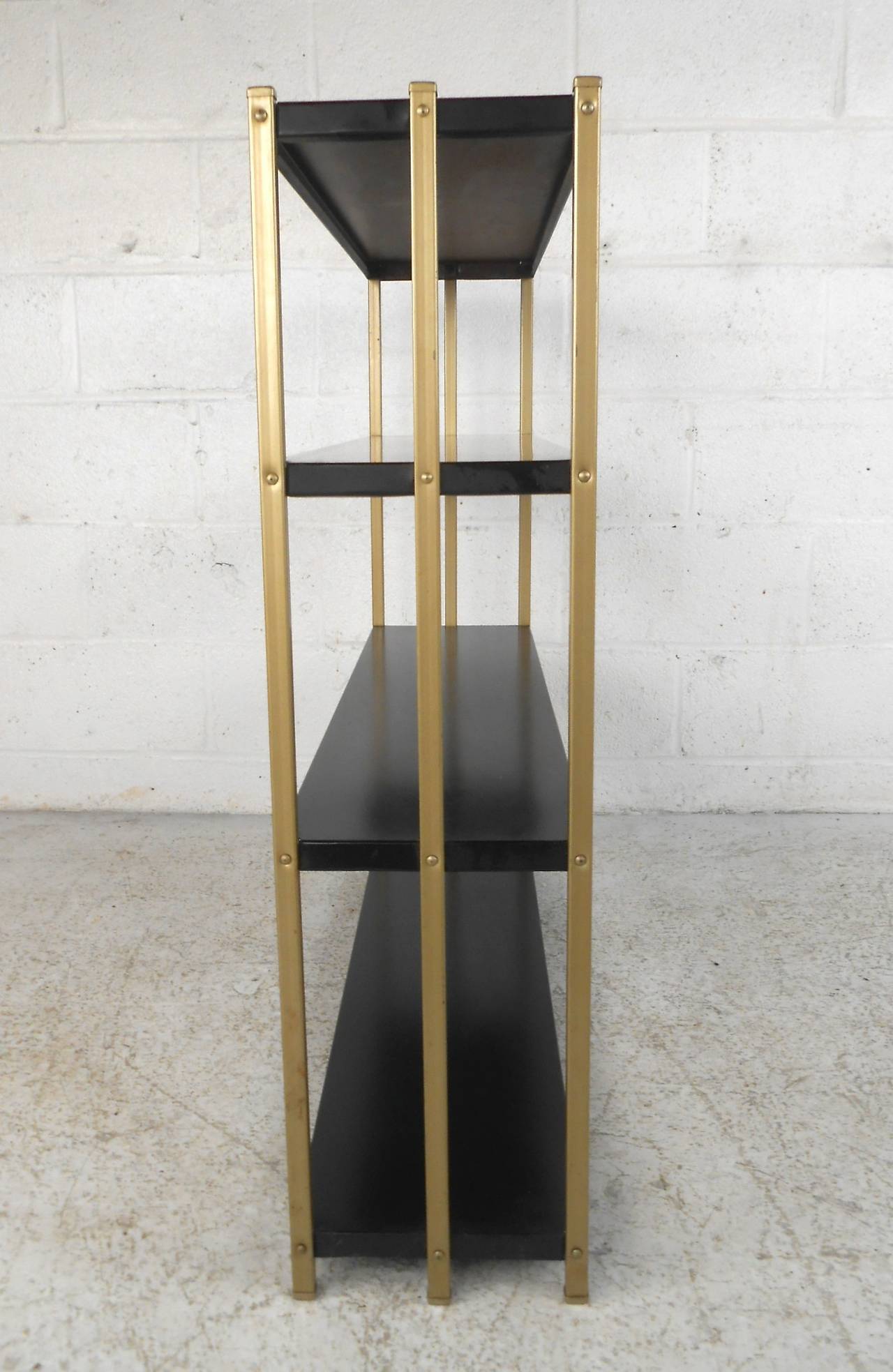 Mid-Century Modern Paul McCobb Style Bookcase at 1stDibs