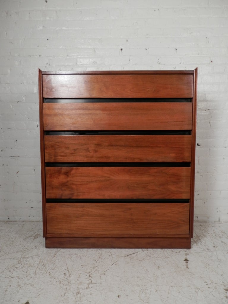 Five-Drawer Dresser by Dillingham For Sale at 1stDibs | dillingham dresser