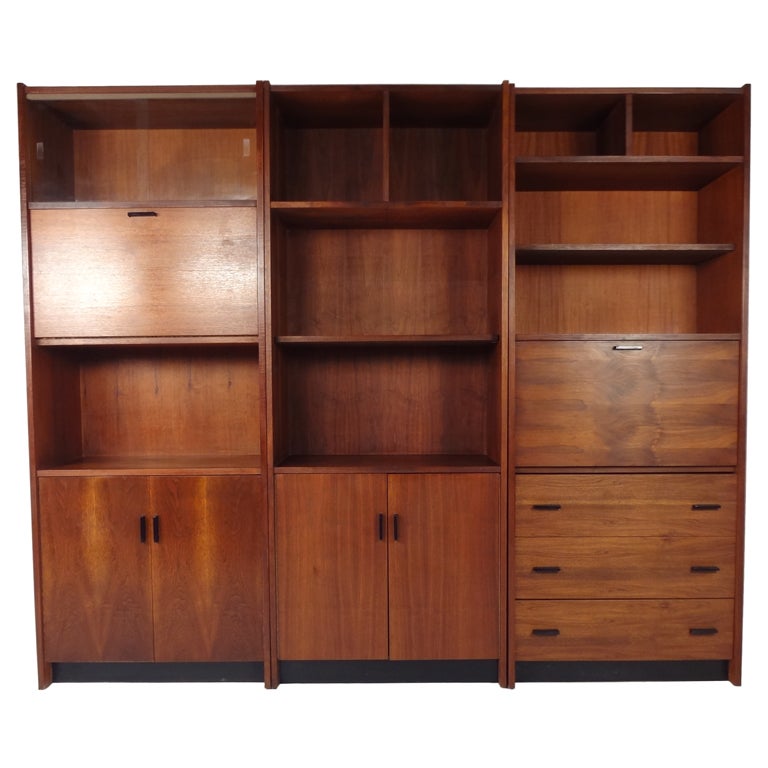 Mid-Century Modern Walnut Wall Unit at 1stDibs