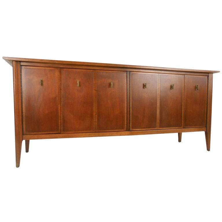 Lane Server at 1stDibs