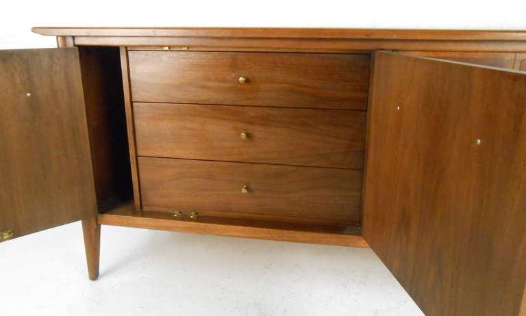 Lane Server at 1stDibs