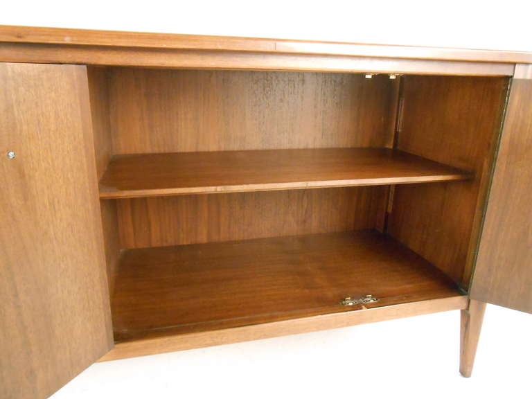 Lane Server at 1stDibs
