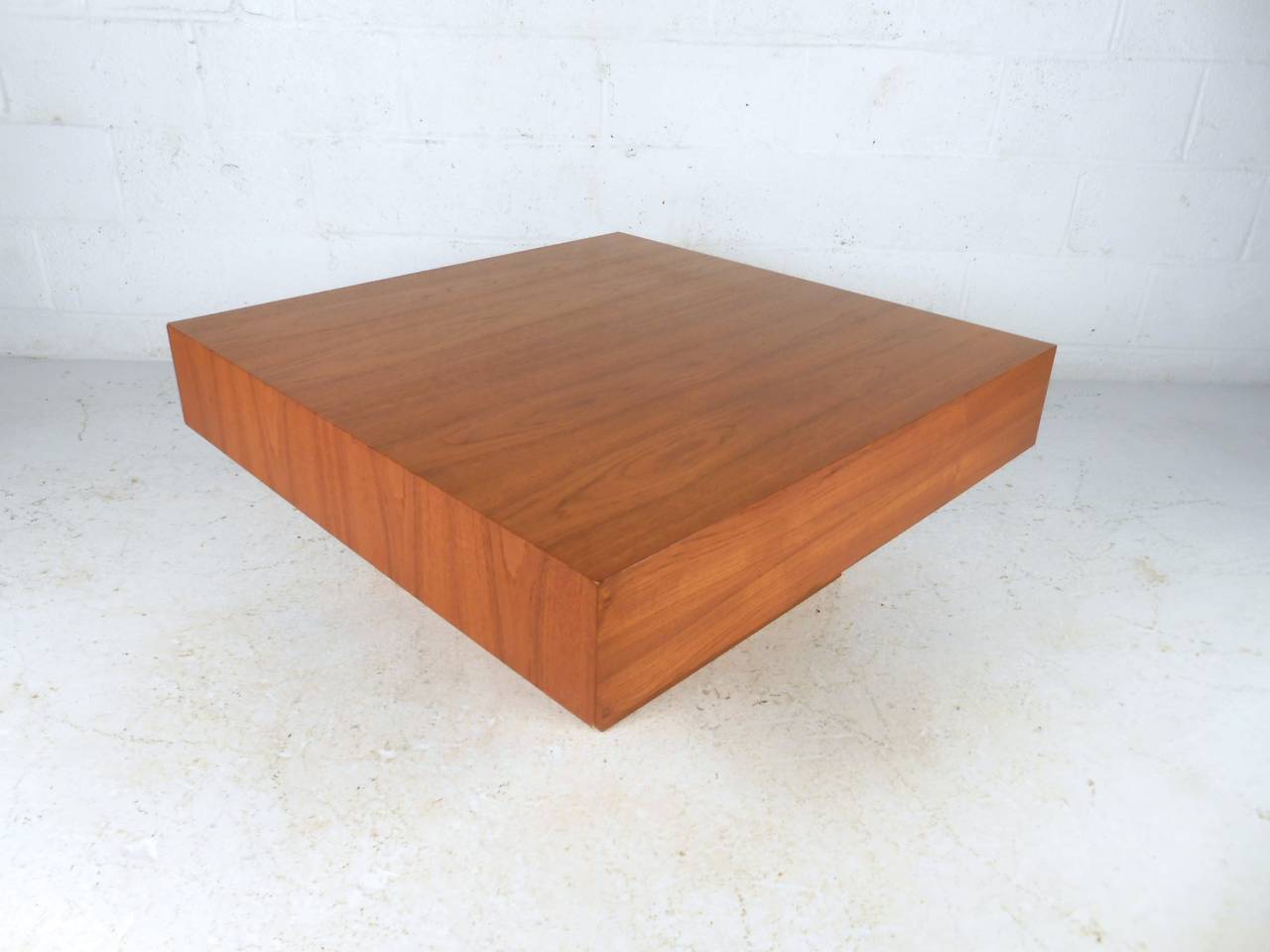 Mid-Century Modern Style Teak Center Table at 1stDibs