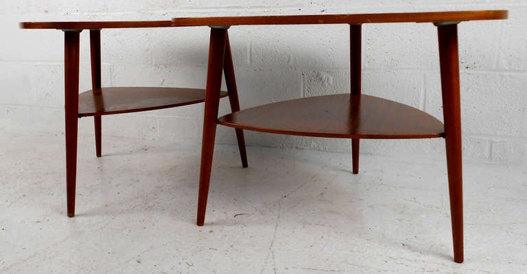 Pair of Scandinavian Modern End Tables For Sale at 1stDibs