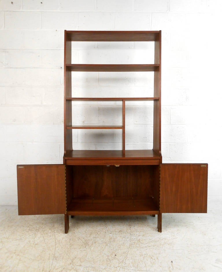 Mid-Century Modern American Walnut Wall unit at 1stDibs