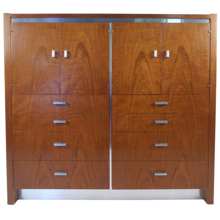 Mid Century Modern Gentleman's Chest by Founders at 1stDibs