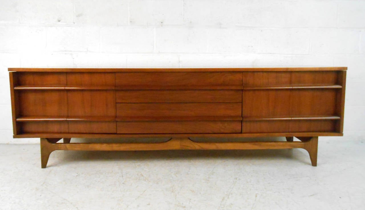 Unique Mid-Century Modern Lane Style Sideboard at 1stDibs