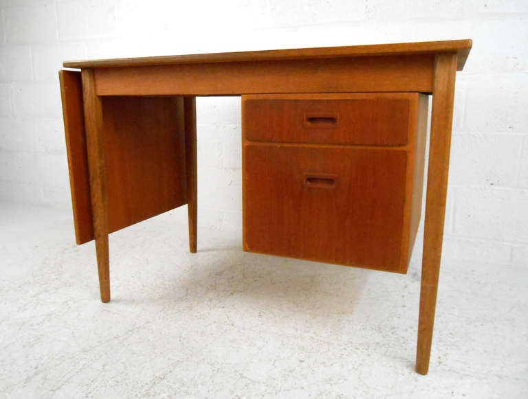 Scandinavian Modern Drop-Leaf Desk in Teak For Sale at 1stDibs