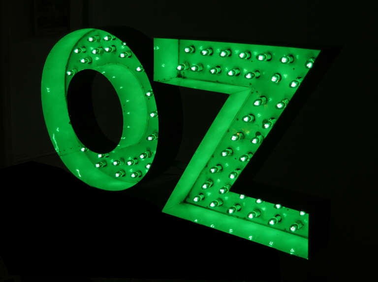 Large Vintage Lighted OZ sign For Sale at 1stDibs