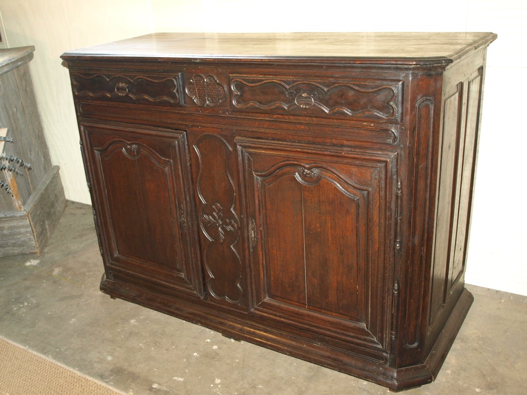 French Antique Louis XIII Style Buffet For Sale at 1stDibs