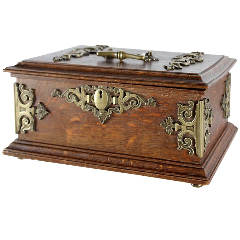 Antique French Renaissance Box at 1stDibs