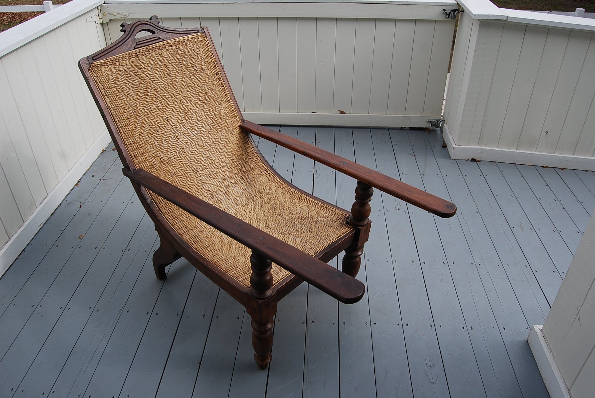 Lovely British Colonial Planter's/Plantation Chair at 1stDibs