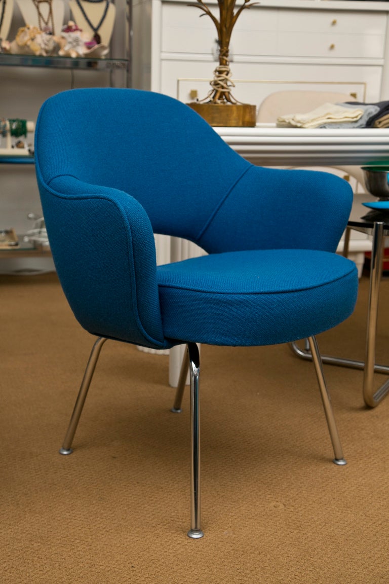 Pair of Eero Saarinen Executive Chairs for Knoll at 1stDibs