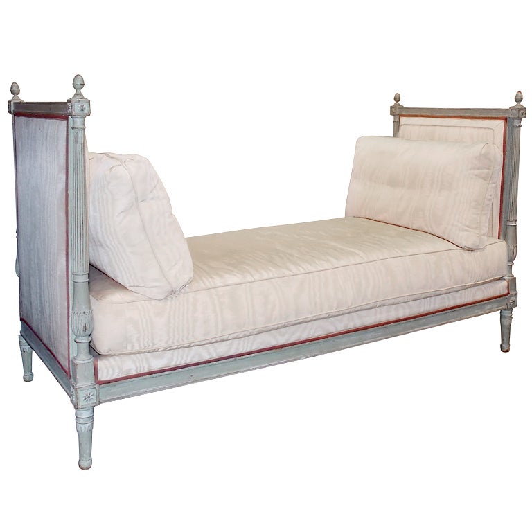 Diminutive French Polychromed Daybed at 1stDibs