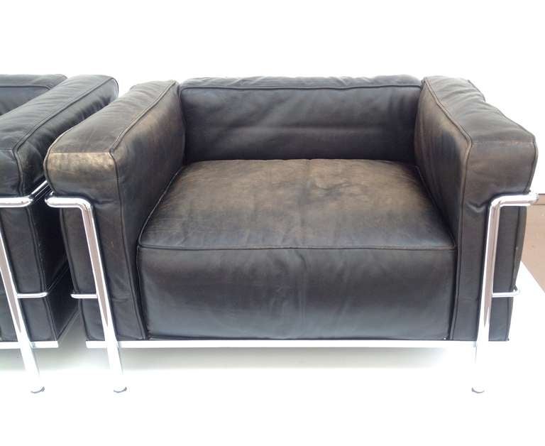 A pair of Le Corbusier LC3 Lounge Chairs by Cassina at 1stDibs