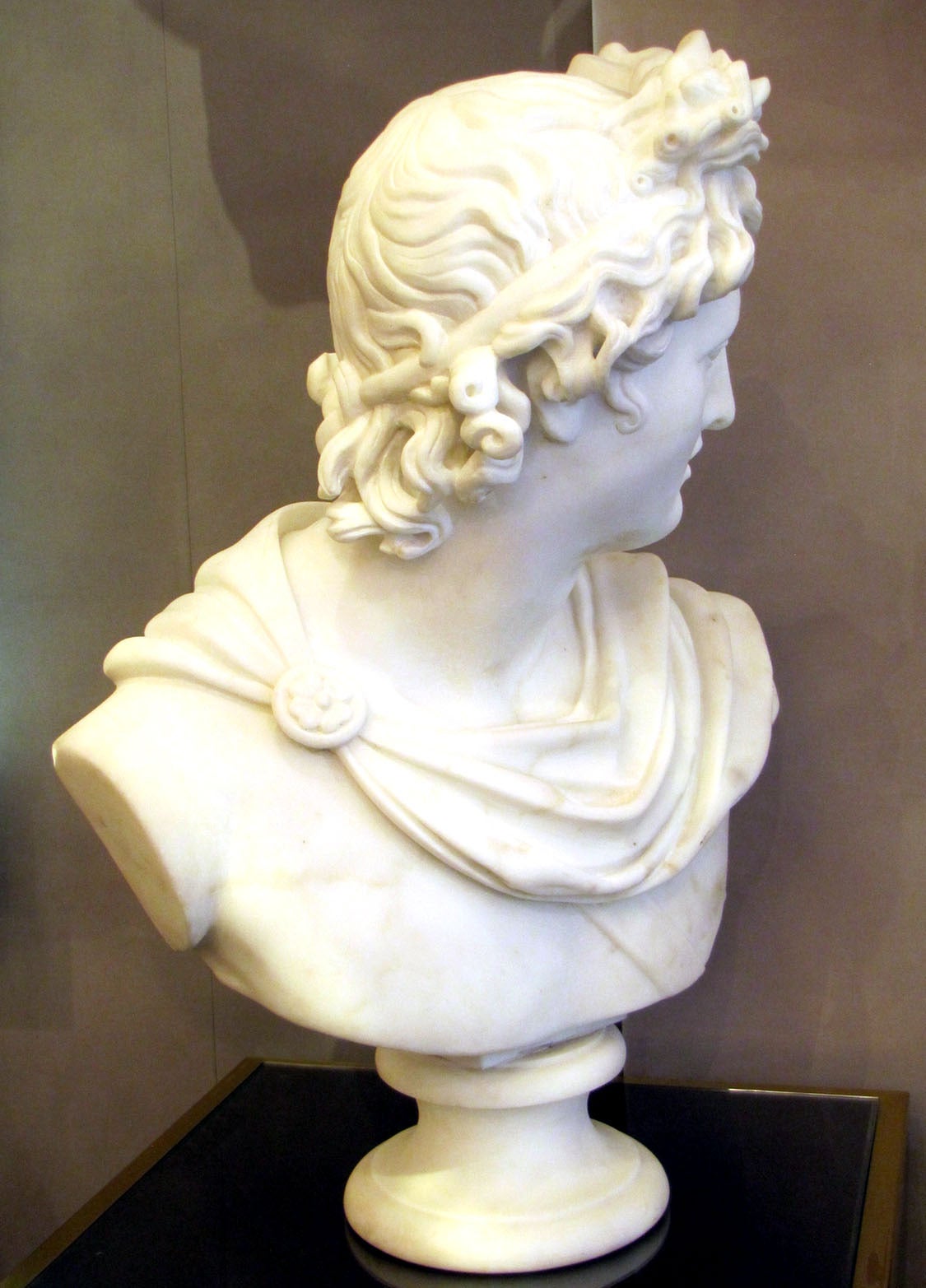 Large Beautiful Apollo Bust in Carrara Marble, after the Antique at 1stDibs