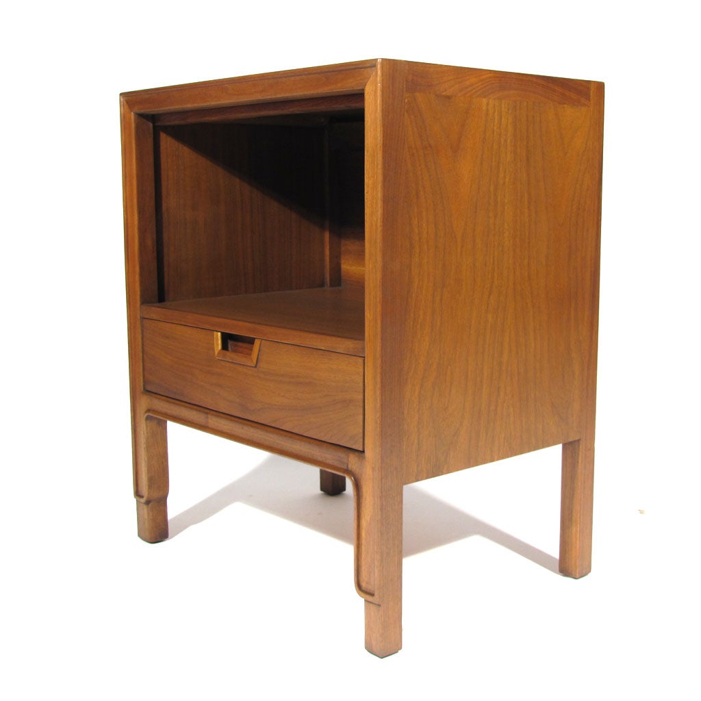 John Stuart Janus Collection - 5 For Sale on 1stDibs