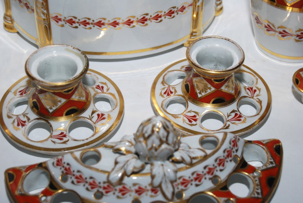 A Garniture of Three Chamberlain's Worcester Covered Bough Pots For ...