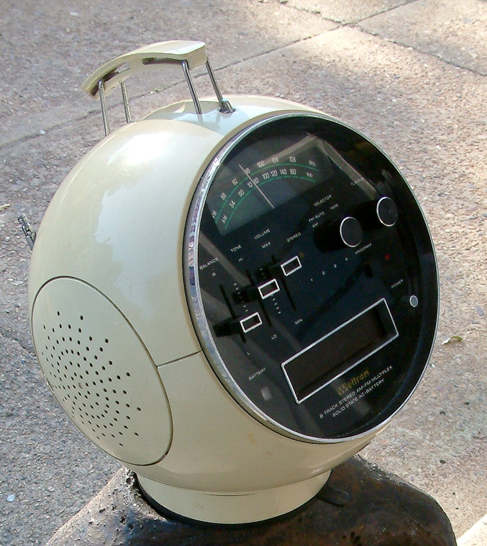 Weltron 8 Track Stereo AM-FM Multiplex For Sale at 1stDibs