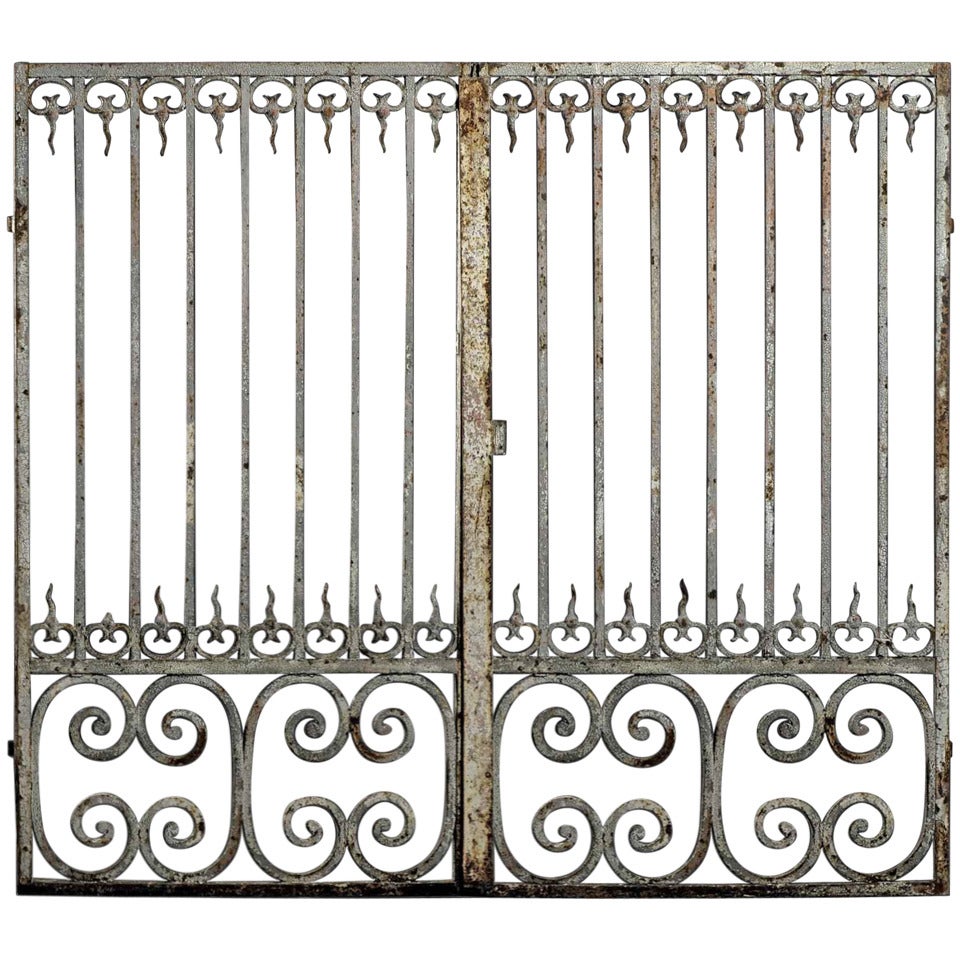 Wrought iron gate - 18th Century at 1stDibs