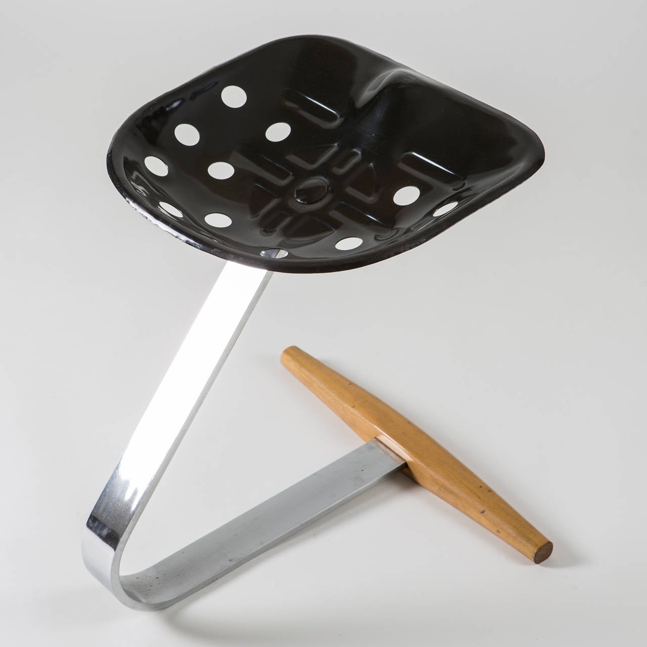 Pair of "Mezzadro" Stools by Achille Castiglioni for Zanotta For Sale ...