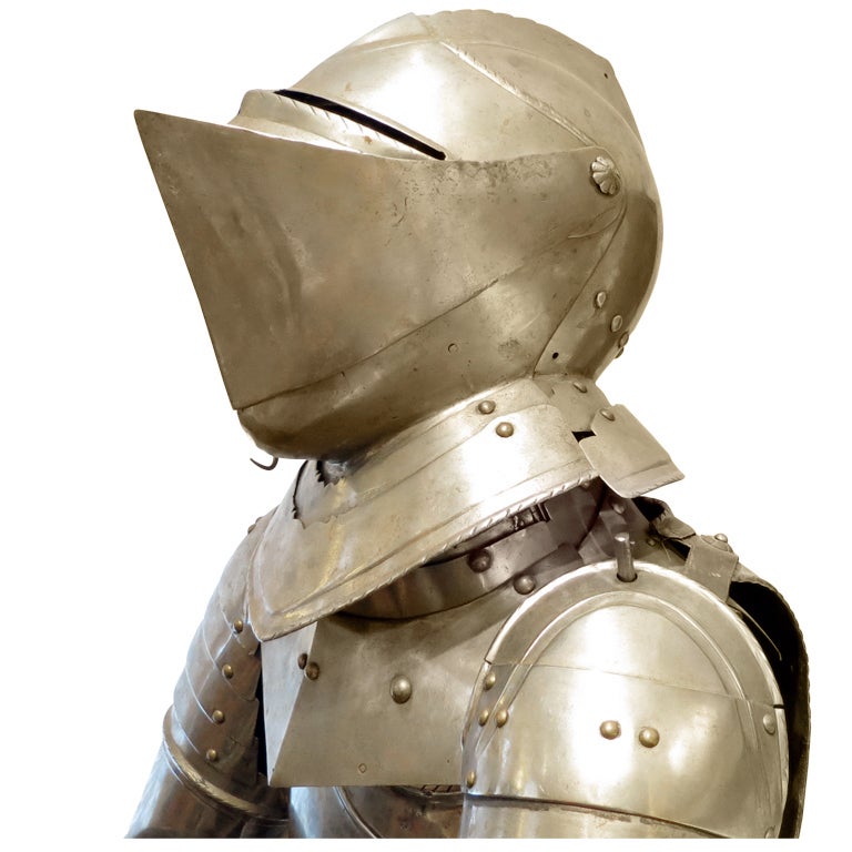 Complete European Suit of Armor For Sale at 1stDibs
