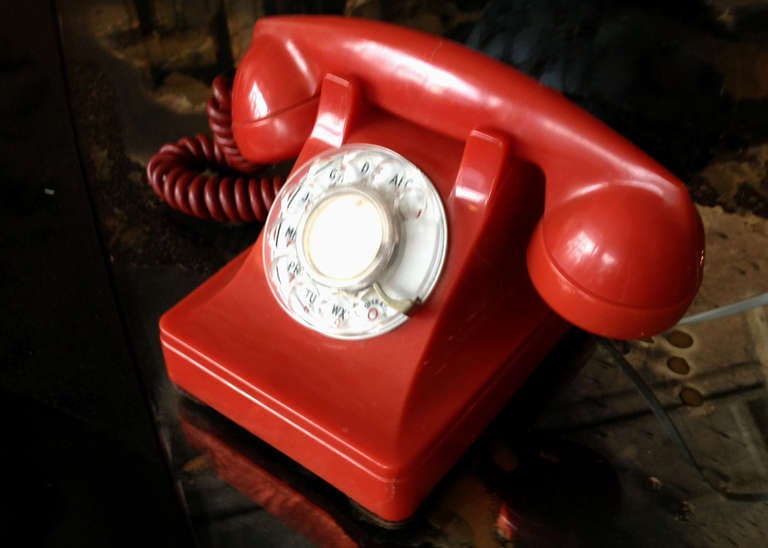 Red Henry Dreyfuss Designed 302 Telephone at 1stDibs | henry dreyfuss ...