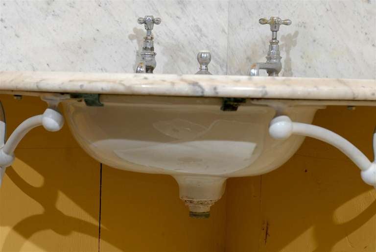 19th C. English Marble Corner Sink with Fixtures For Sale at 1stDibs