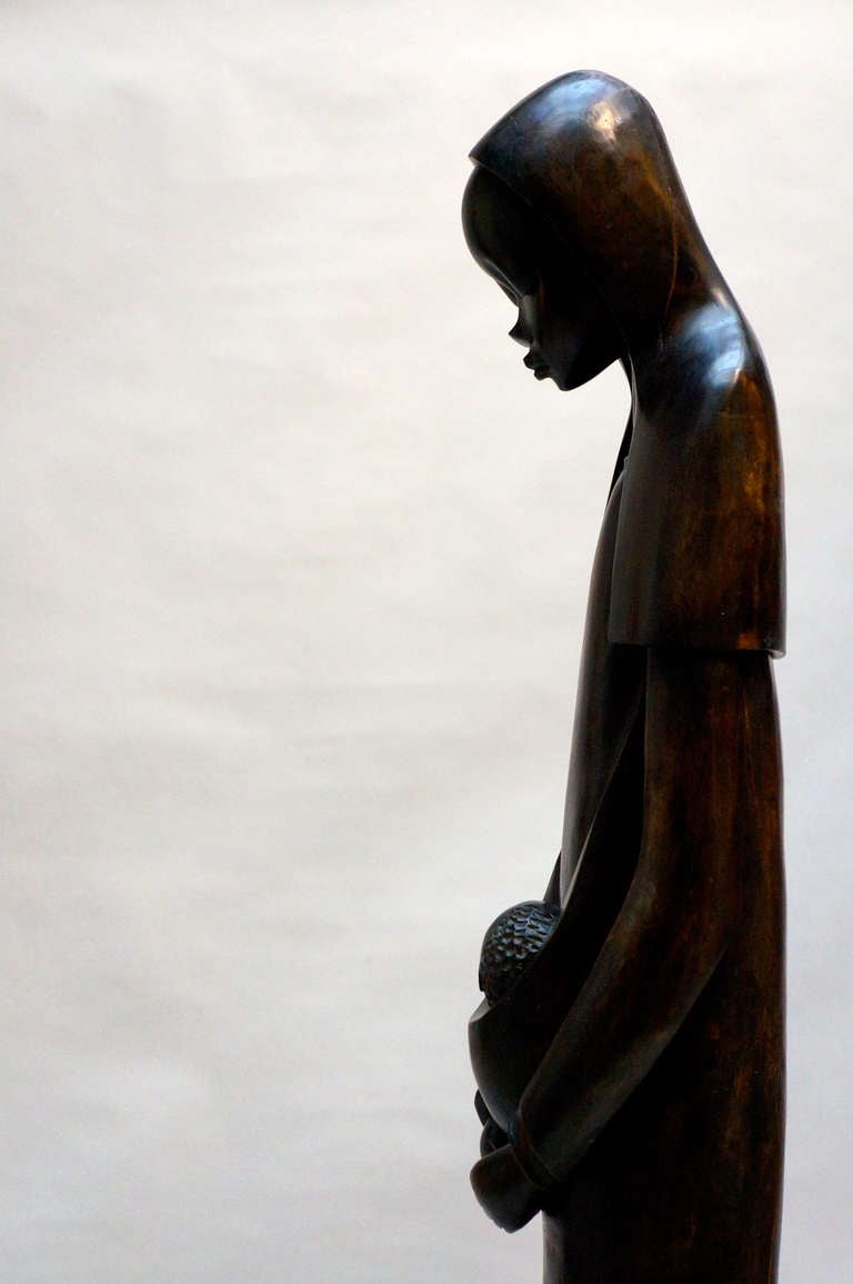 Large Carved wooden sculpture of Maria with Child For Sale at 1stDibs
