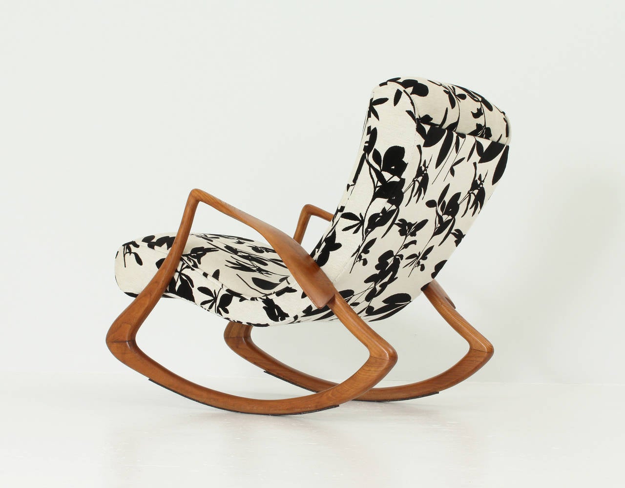 Organic Rocking Chair in the Style of Vladimir Kagan at 1stDibs